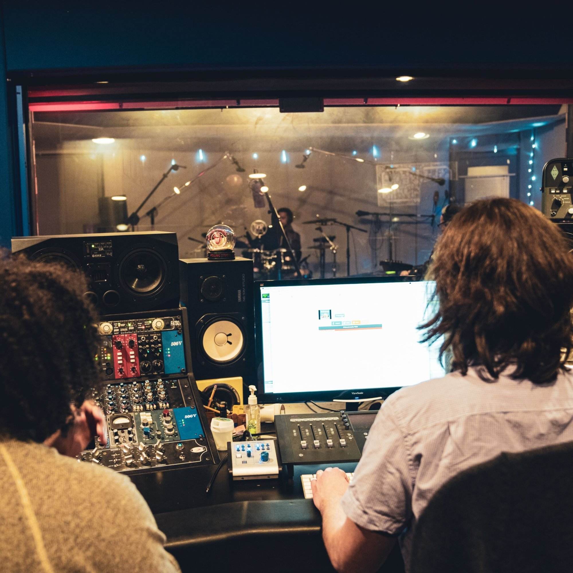 Tips for Improving Your Track Rhythm in the Studio – VannDigital